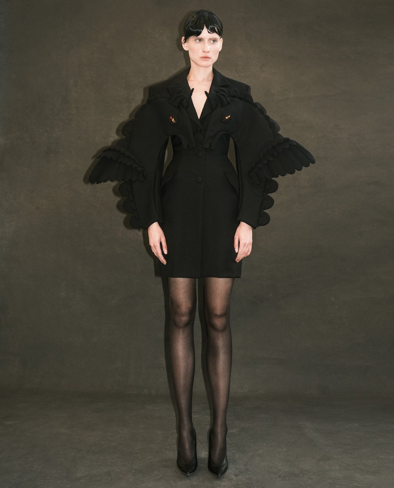 Twin Unisus Statue Coat - Abodi Transylvania